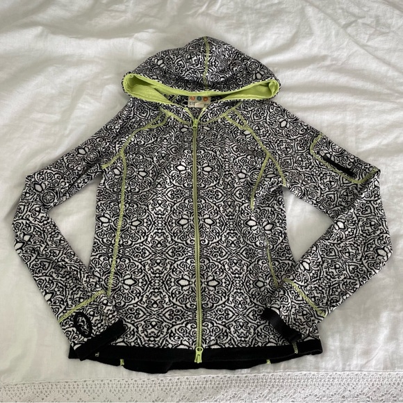 Title nine | Tops | Title Nine Medium Mobetta Full Zip Cardigan Sweater ...